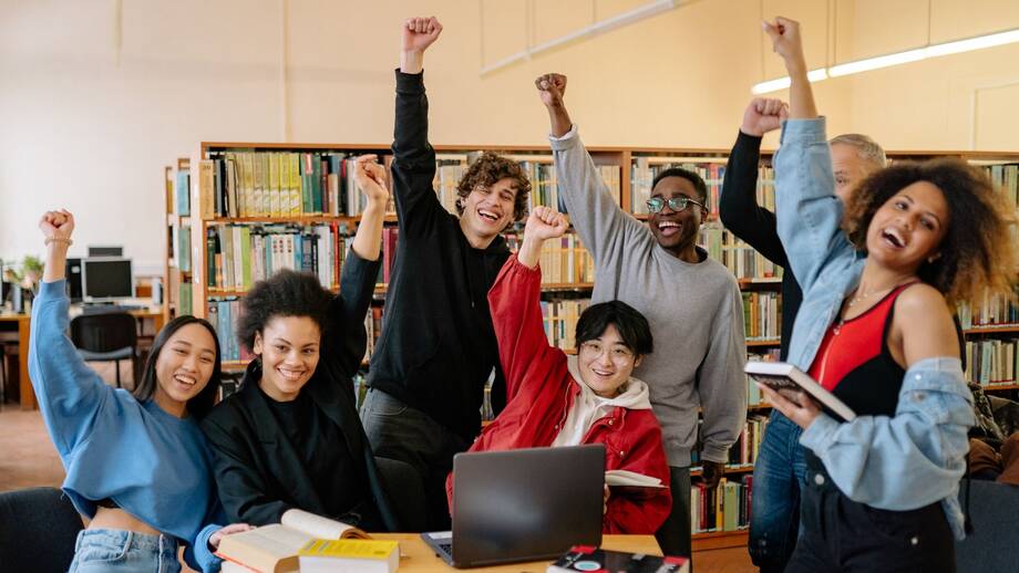 250+ Best Study Group Names (Cool, Funny & Clever Ideas)